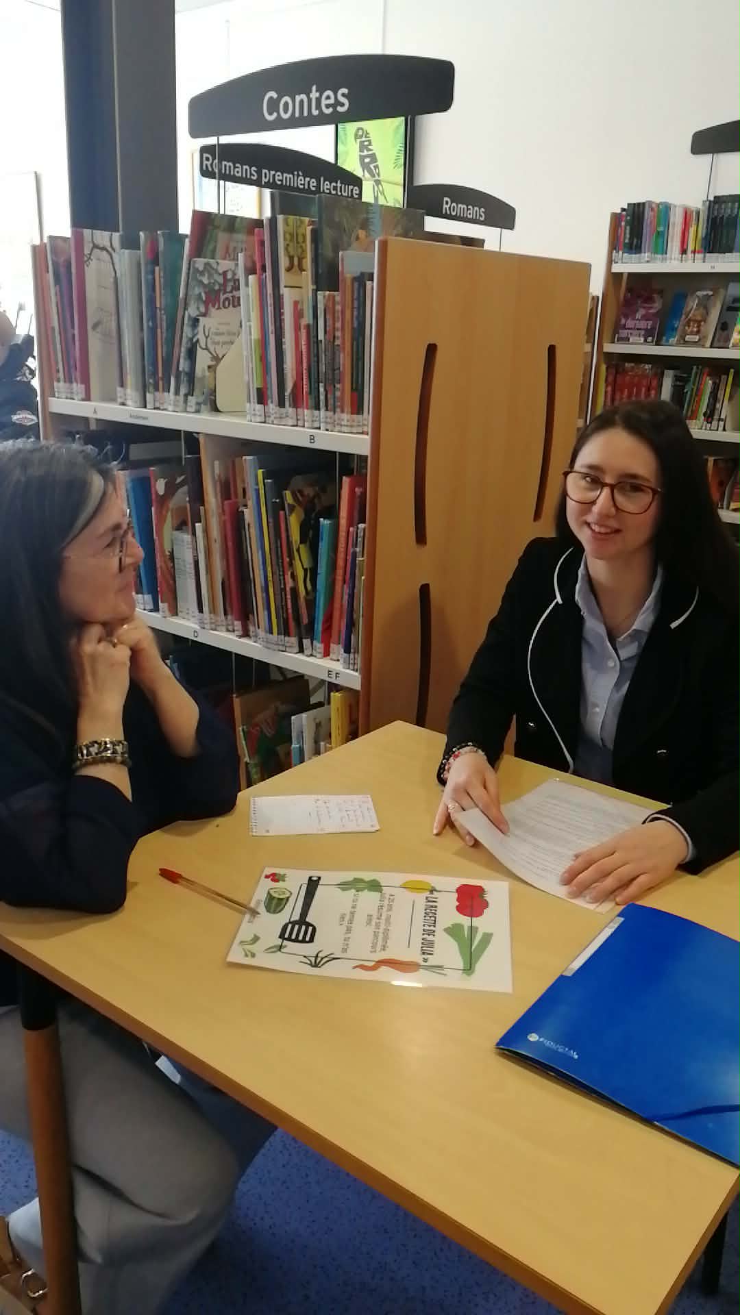 Une bibliothèque vivante, où les livres sont des personnes ! - Portail ...